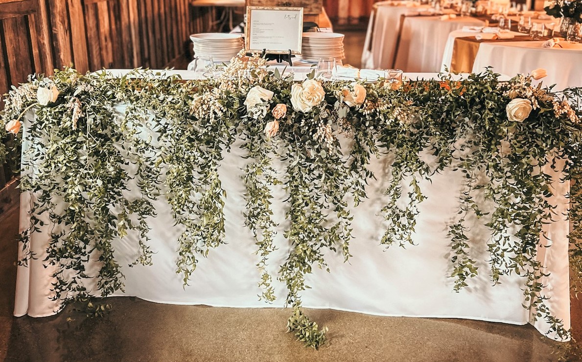 Greenery Sweetheart Tables - everbloomingfloral.com